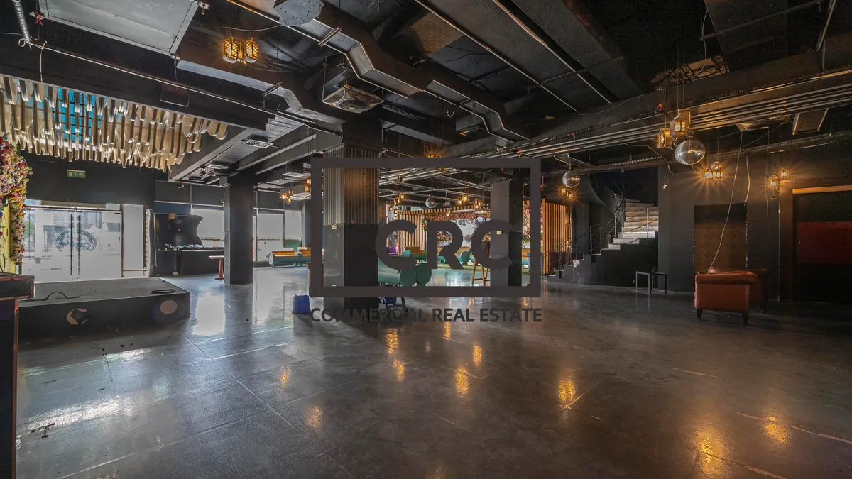 Commercial Retail in Smark 9 | Fitted Restaurant | Vacant | Road Facing ...