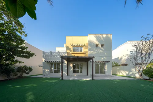 Villa in Meadows 4 | Type 12 | Large Plot | Vastu | Vacant | Betterhomes