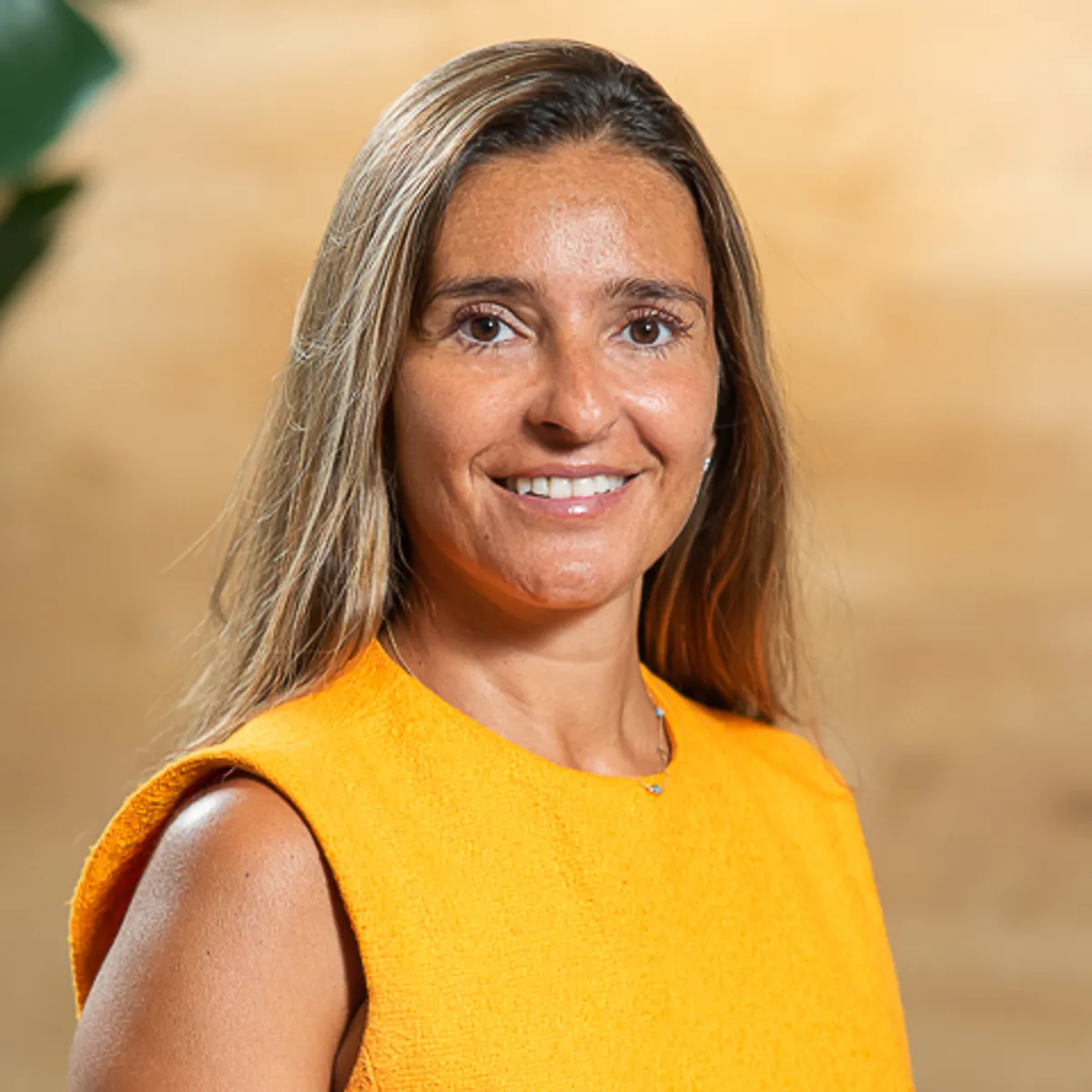 Evelyn Pali | Sales Manager - Dubai Marina | Bettrhomes